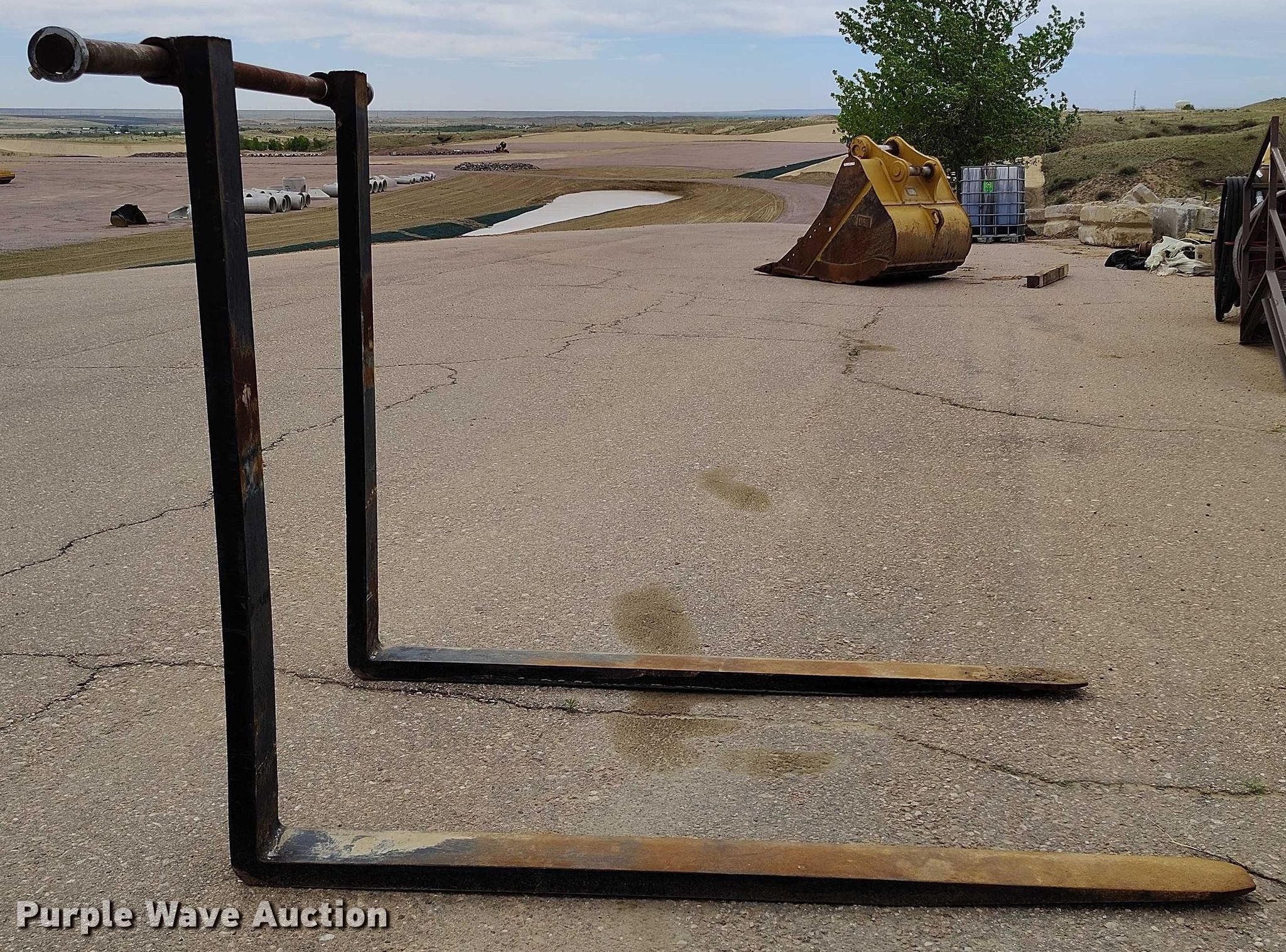 Shop built wheel loader forks in Fountain, CO | Item EH0319 sold ...