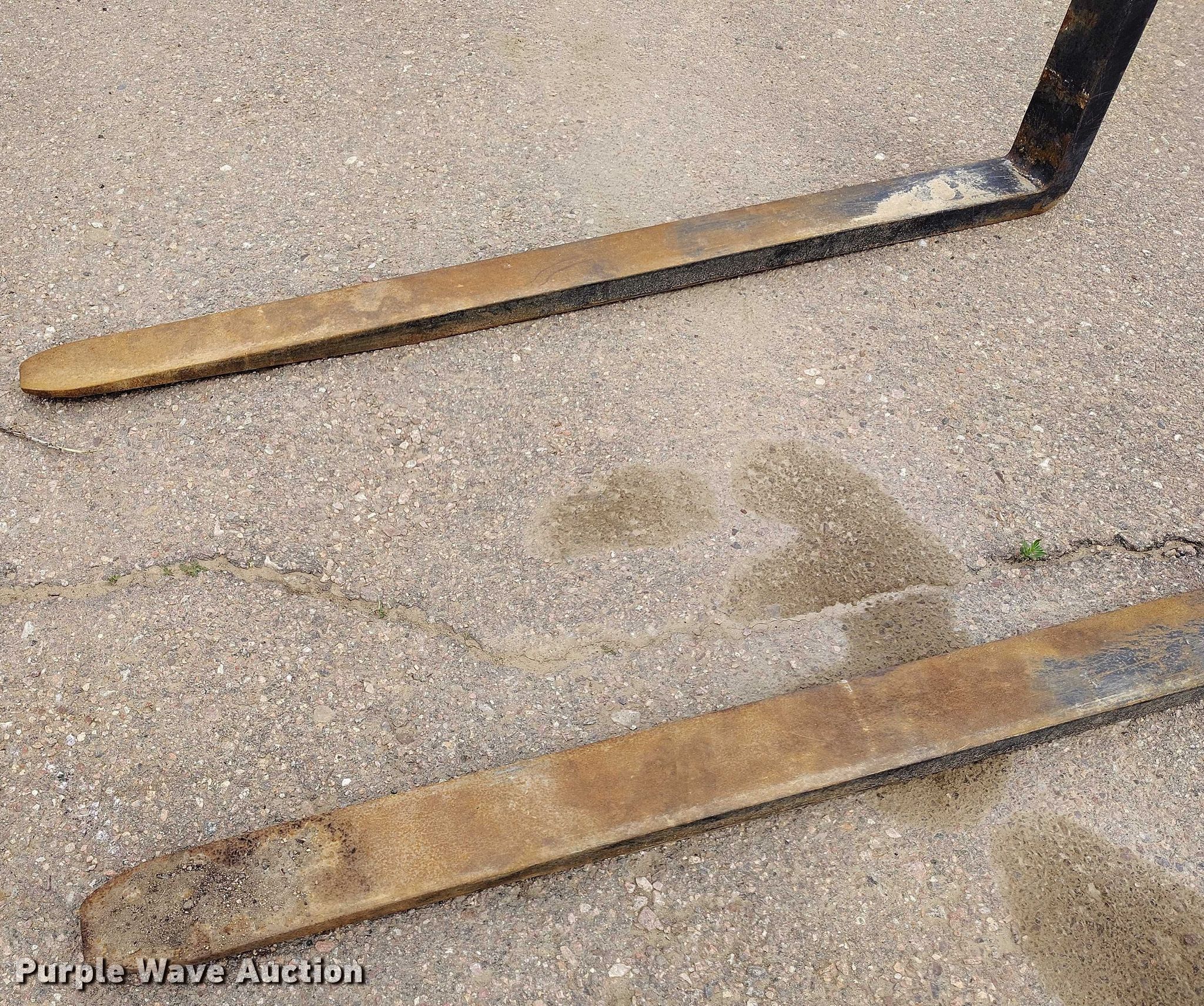 Shop built wheel loader forks in Fountain, CO | Item EH0319 sold ...