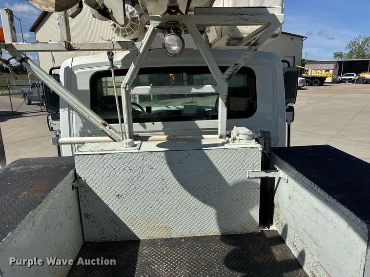 2010 International SA615 digger derrick truck in Shelbyville, IL | Item DH9981 for sale | Purple ...