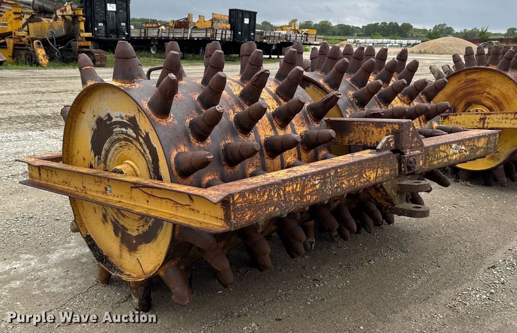 Wabco W2 sheepsfoot roller compactor in Waterloo, IA | Item DV2670 for ...
