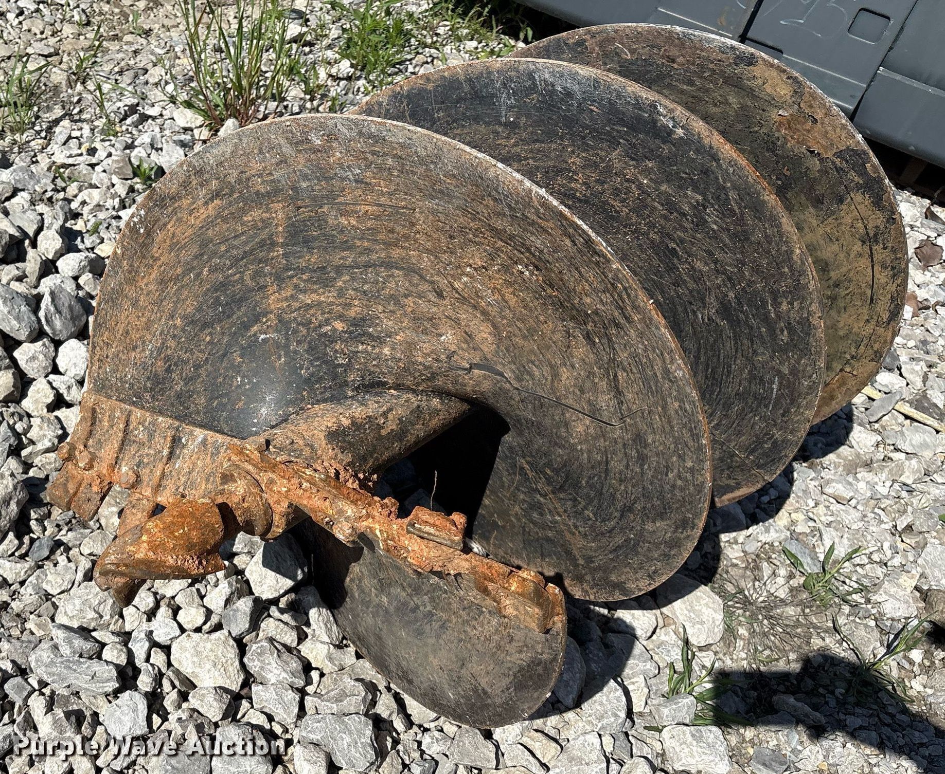 Bobcat skid steer auger bit in Tulsa, OK | Item EL2099 sold | Purple Wave