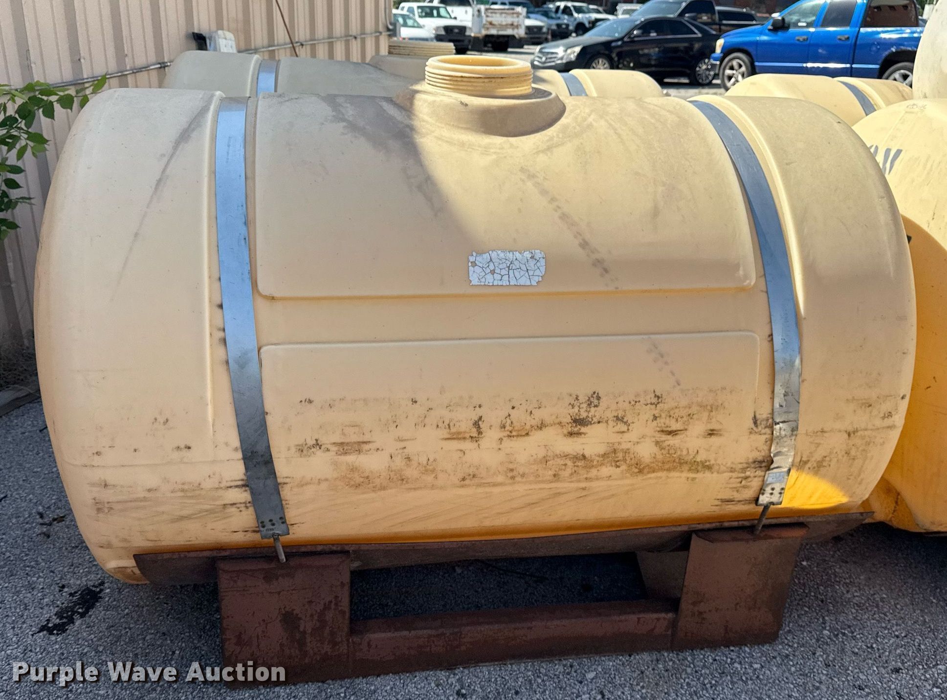 (5) poly tanks in Tulsa, OK | Item EG8484 sold | Purple Wave