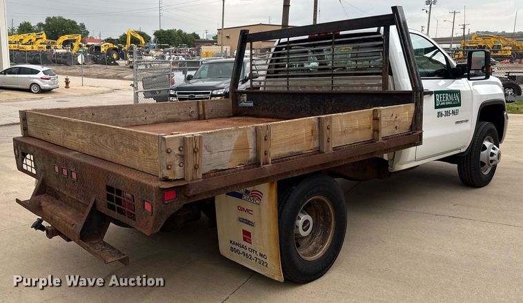 2015 GMC Sierra 3500HD flatbed pickup truck in Kansas City, KS | Item ...