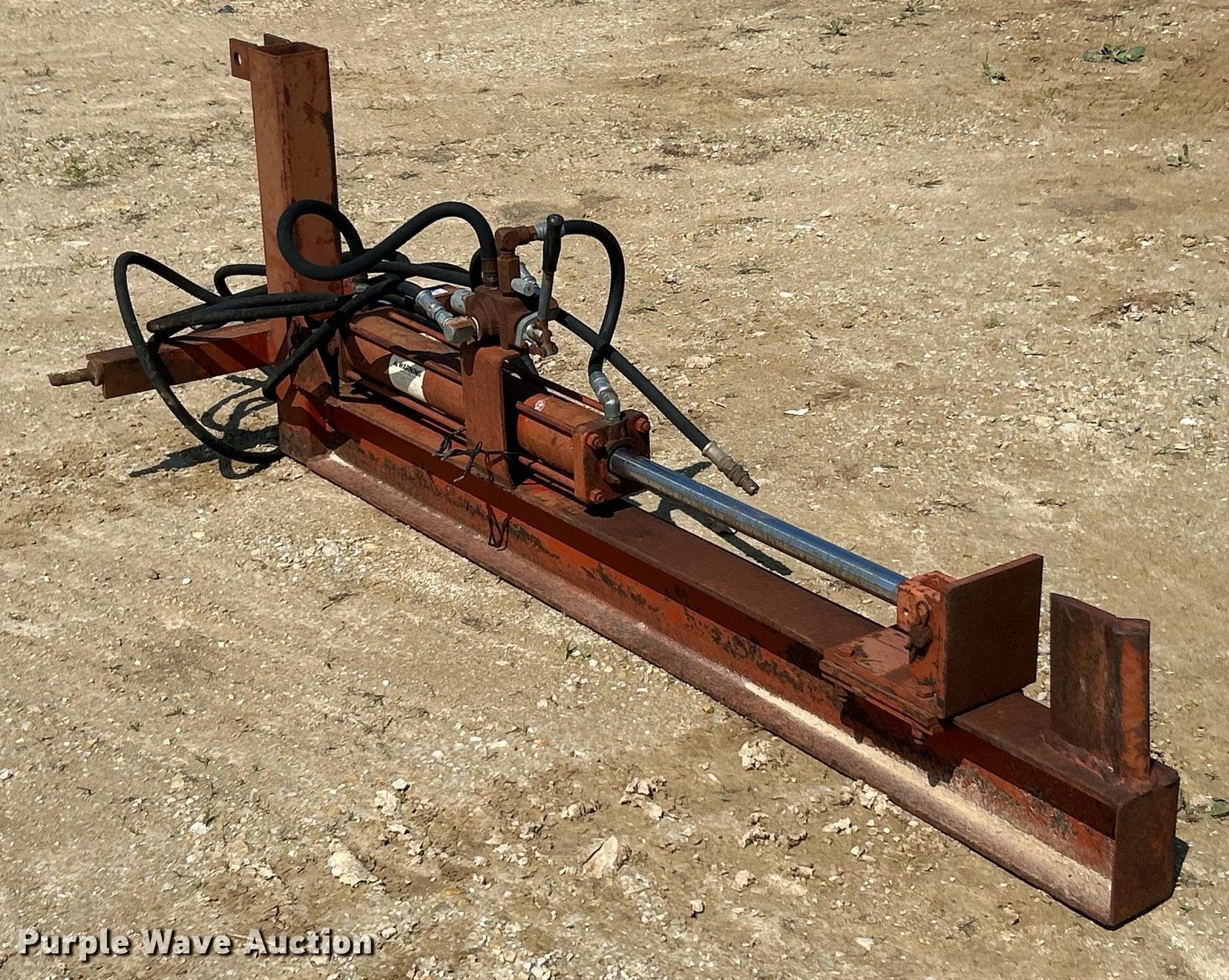 Bush Hog log Splitter in Jonesburg, MO | Item EK8199 for sale | Purple Wave