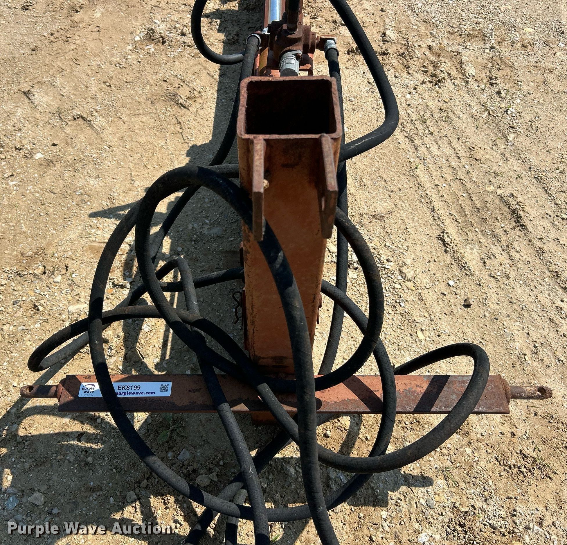 Bush Hog log Splitter in Jonesburg, MO | Item EK8199 for sale | Purple Wave