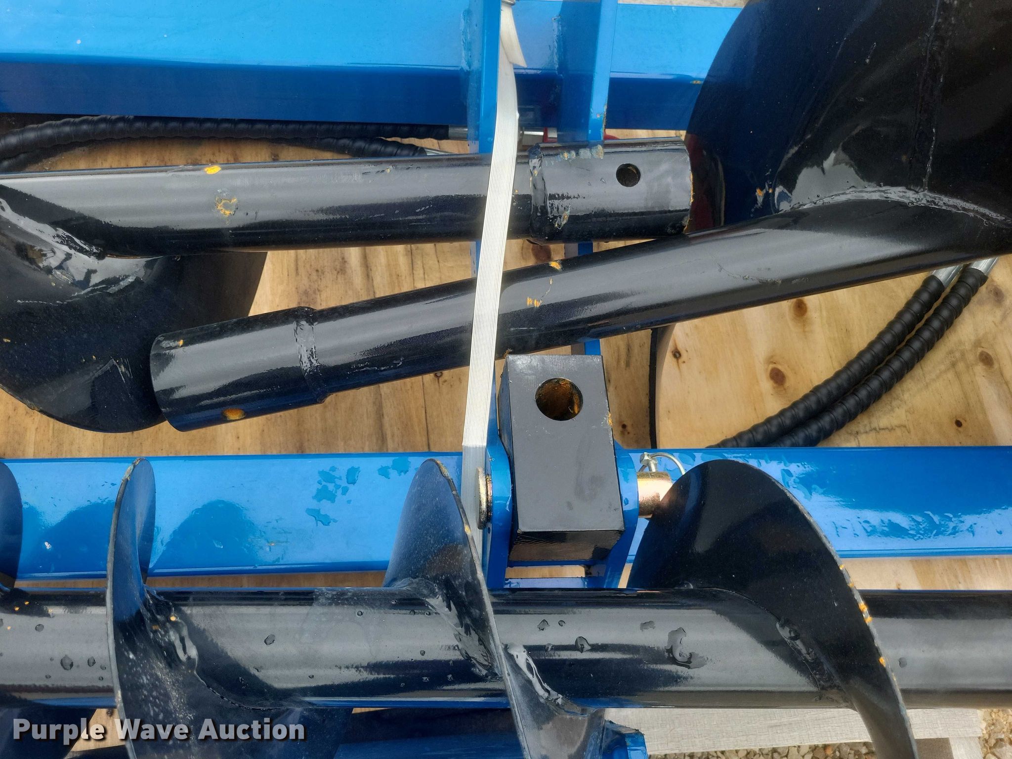 GIYI skid steer auger in Perryville, MO | Item DW7048 sold | Purple Wave