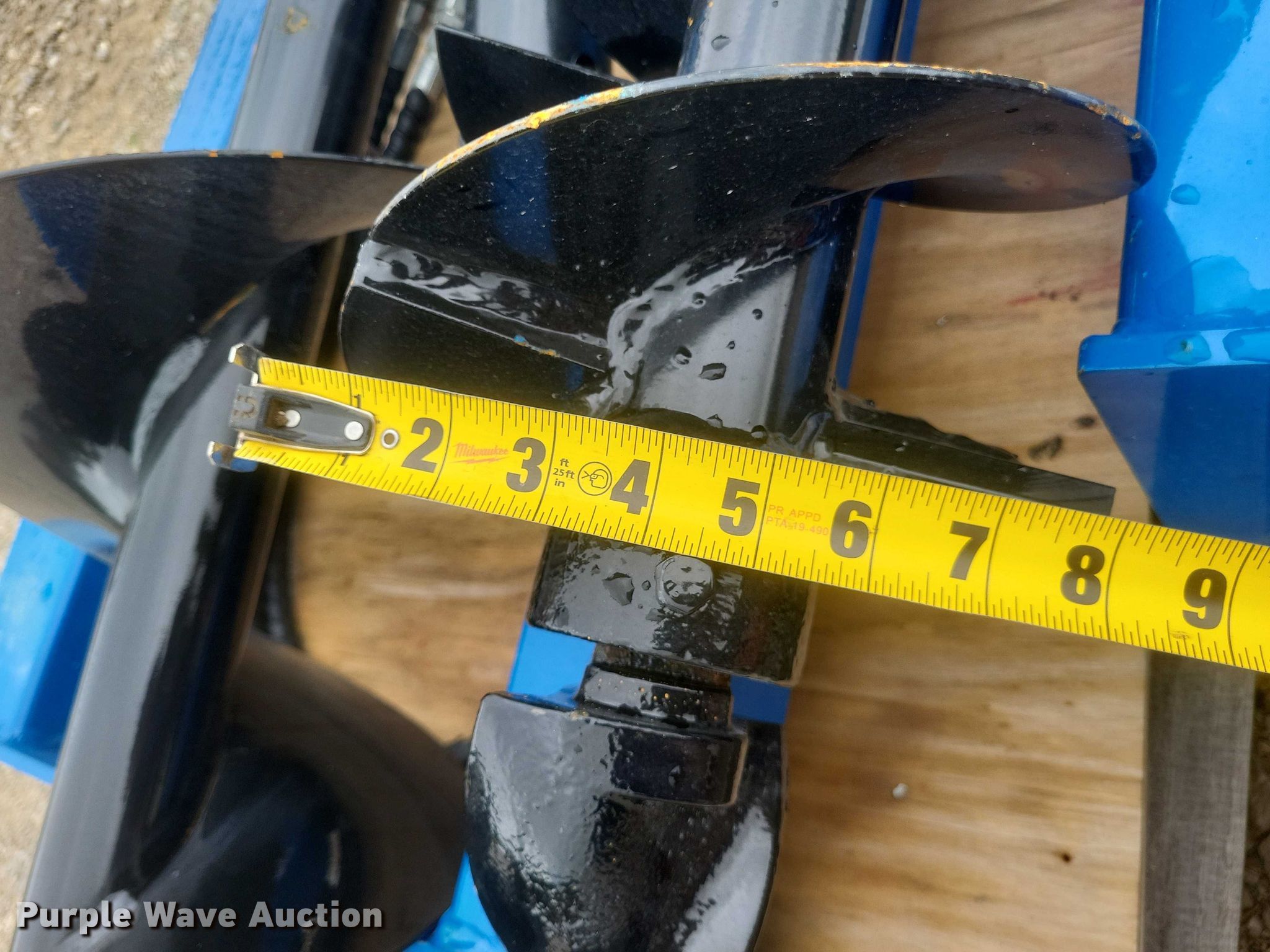 GIYI skid steer auger in Perryville, MO | Item DW7048 sold | Purple Wave
