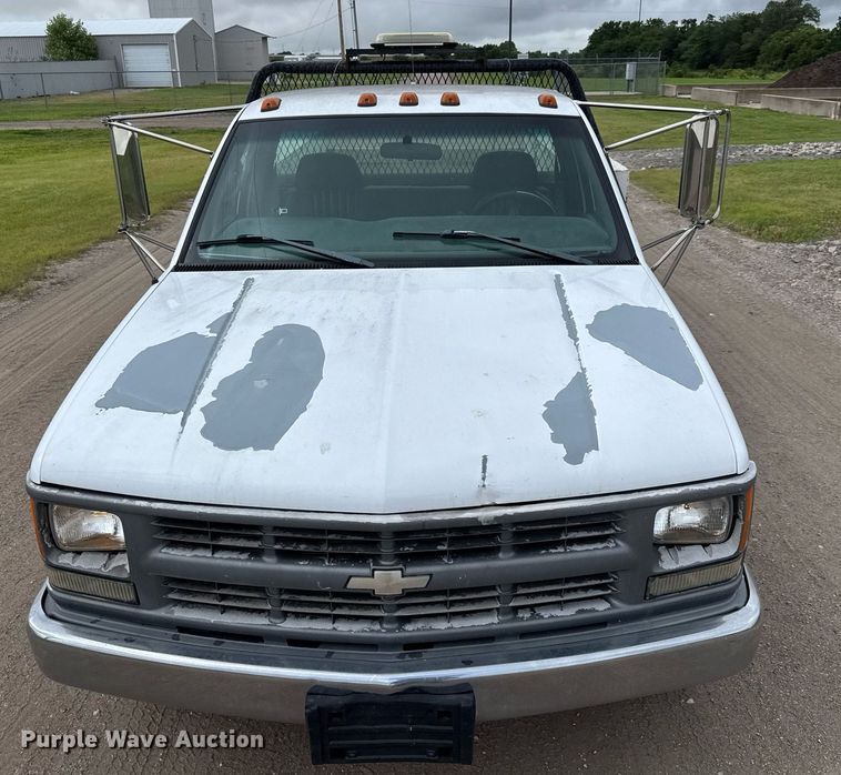 1998 Chevrolet C3500 flatbed pickup truck in Newton, KS | Item DY0207 ...