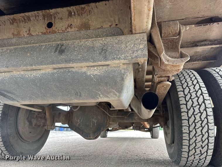 1998 Chevrolet C3500 flatbed pickup truck in Newton, KS | Item DY0207 ...