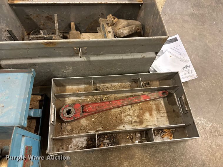 Mueller 2" tapping equipment in Newton, KS | Item DY0210 for sale ...