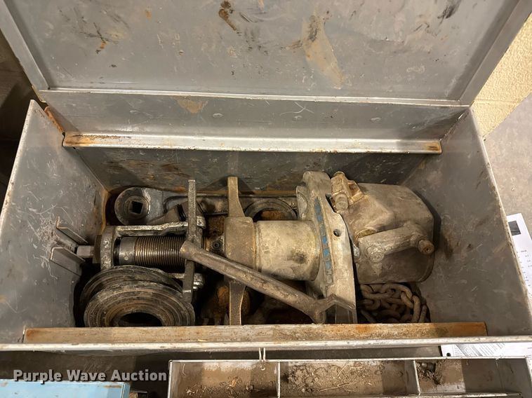 Mueller 2" tapping equipment in Newton, KS | Item DY0210 for sale ...