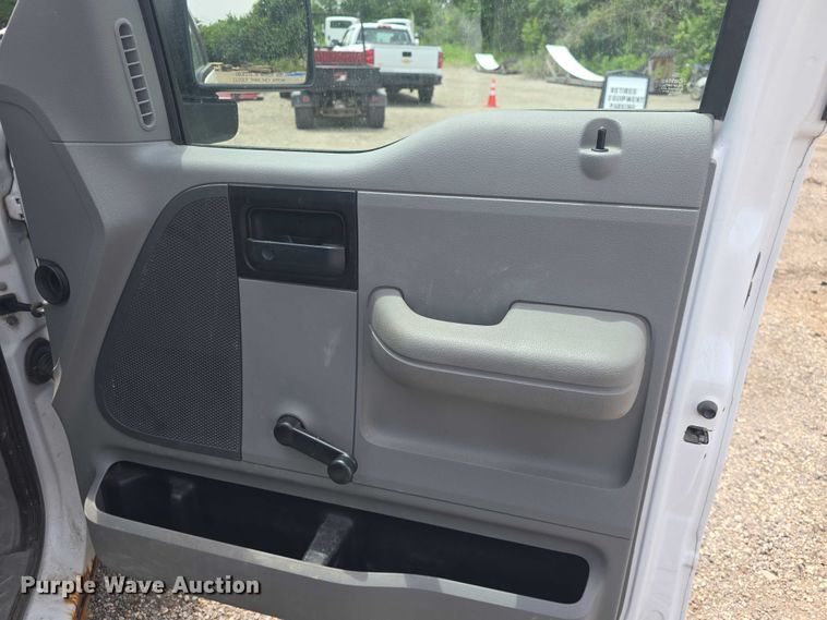 2005 Ford F150 XL pickup truck in Olathe, KS | Item EF3552 for sale ...