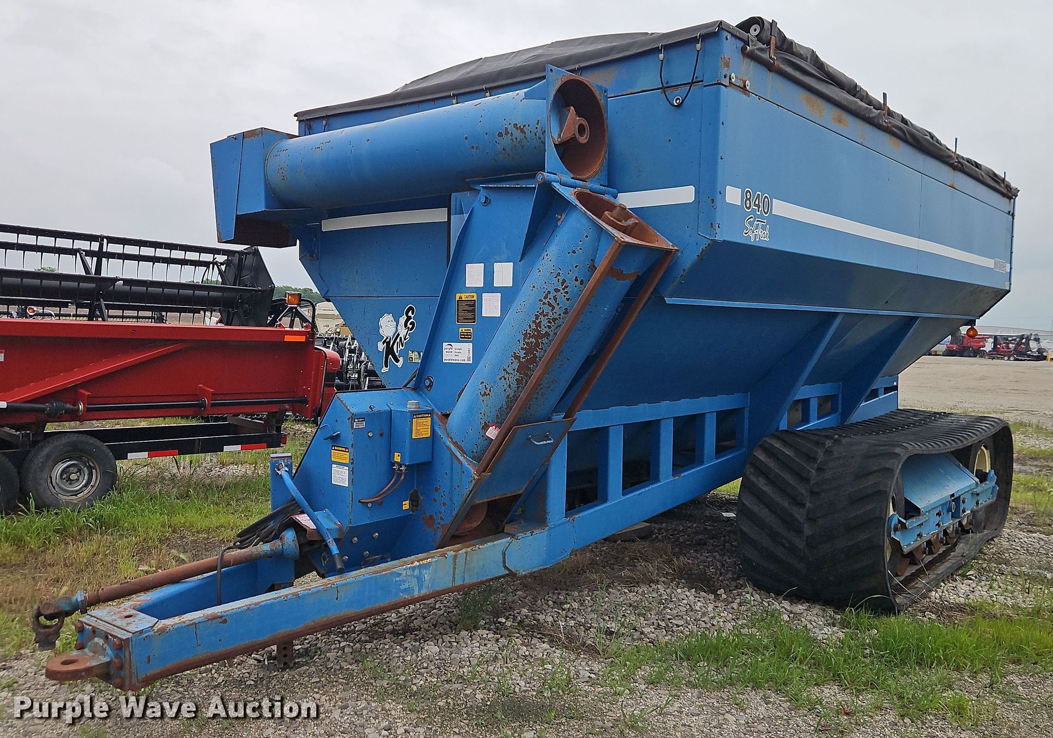 Kinze 840 AW grain cart in Ottawa, KS | Item EB8111 sold | Purple Wave