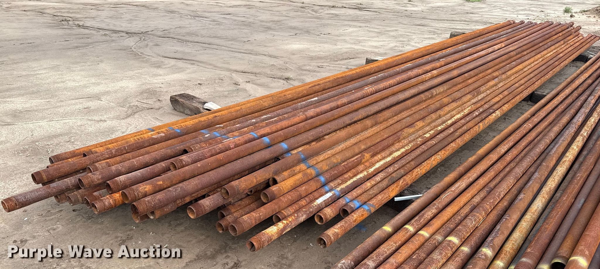 (60) joints of 2 7/8" diameter pipe in Ulysses, KS | Item EQ4944 sold ...