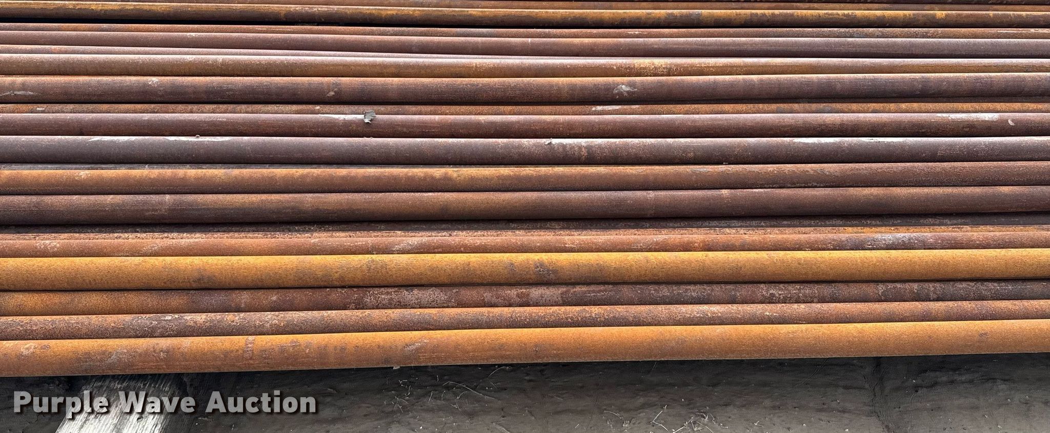 (60) joints of 2 7/8" diameter pipe in Ulysses, KS | Item EQ4944 sold ...