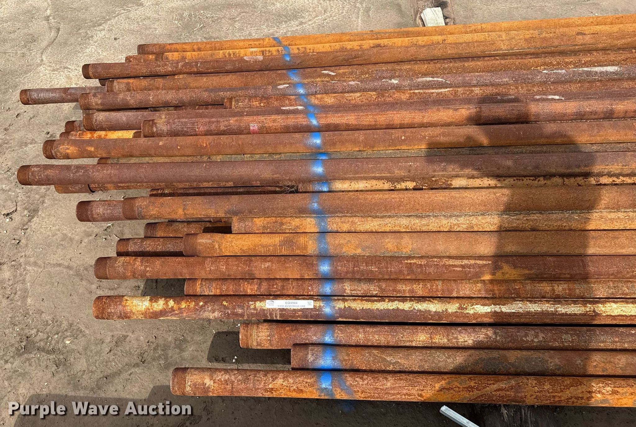 (60) joints of 2 7/8" diameter pipe in Ulysses, KS | Item EQ4944 sold ...