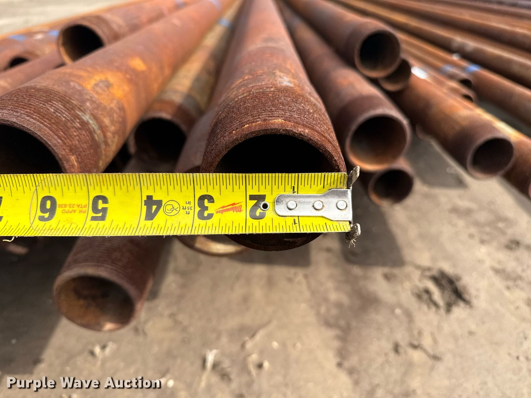 (60) joints of 2 7/8" diameter pipe in Ulysses, KS | Item EQ4944 sold ...