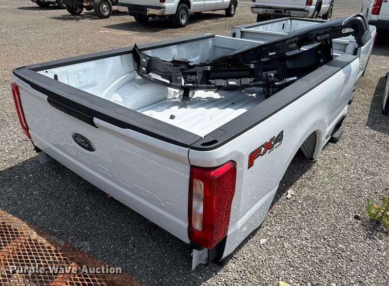 Ford pickup truck bed in Moore, OK | Item EJ4697 sold | Purple Wave