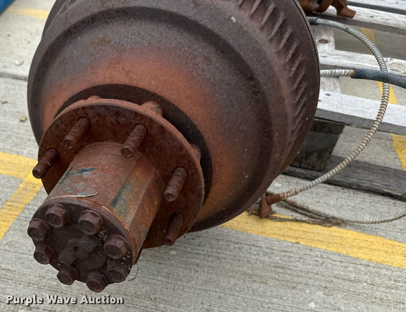 Semi truck parts in Belton, MO | Item DU7880 for sale | Purple Wave