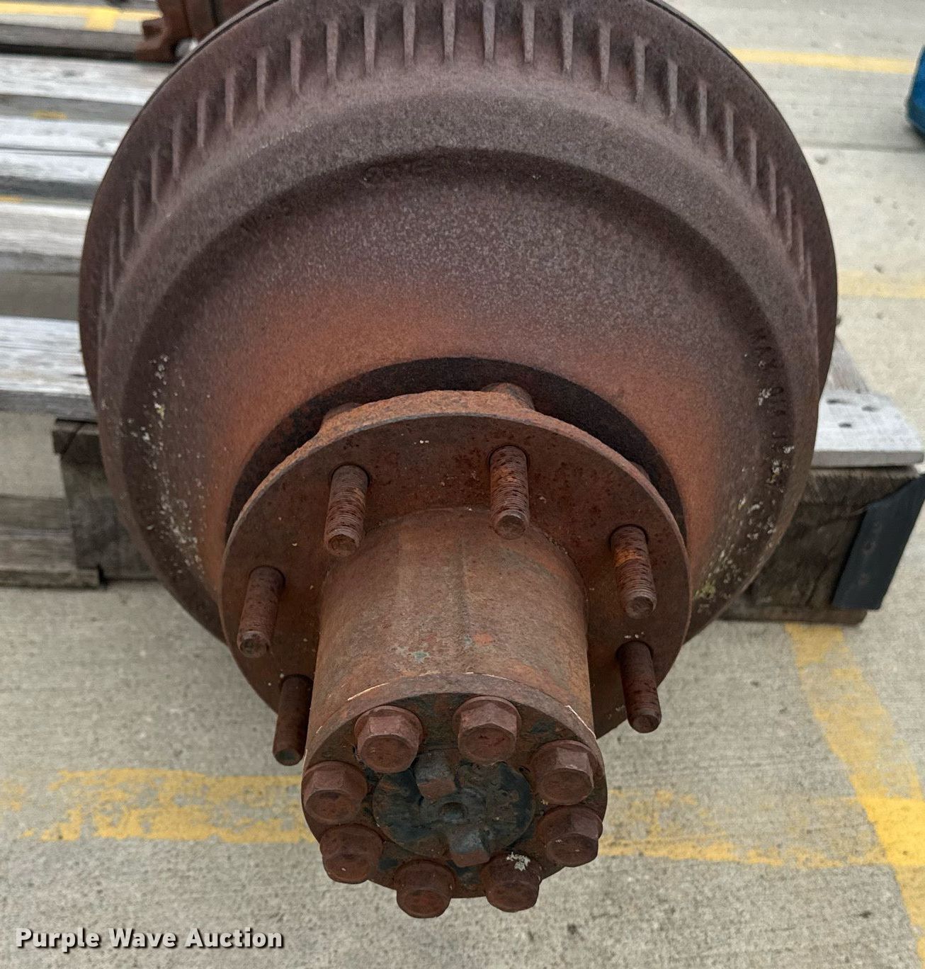 Semi truck parts in Belton, MO | Item DU7880 for sale | Purple Wave