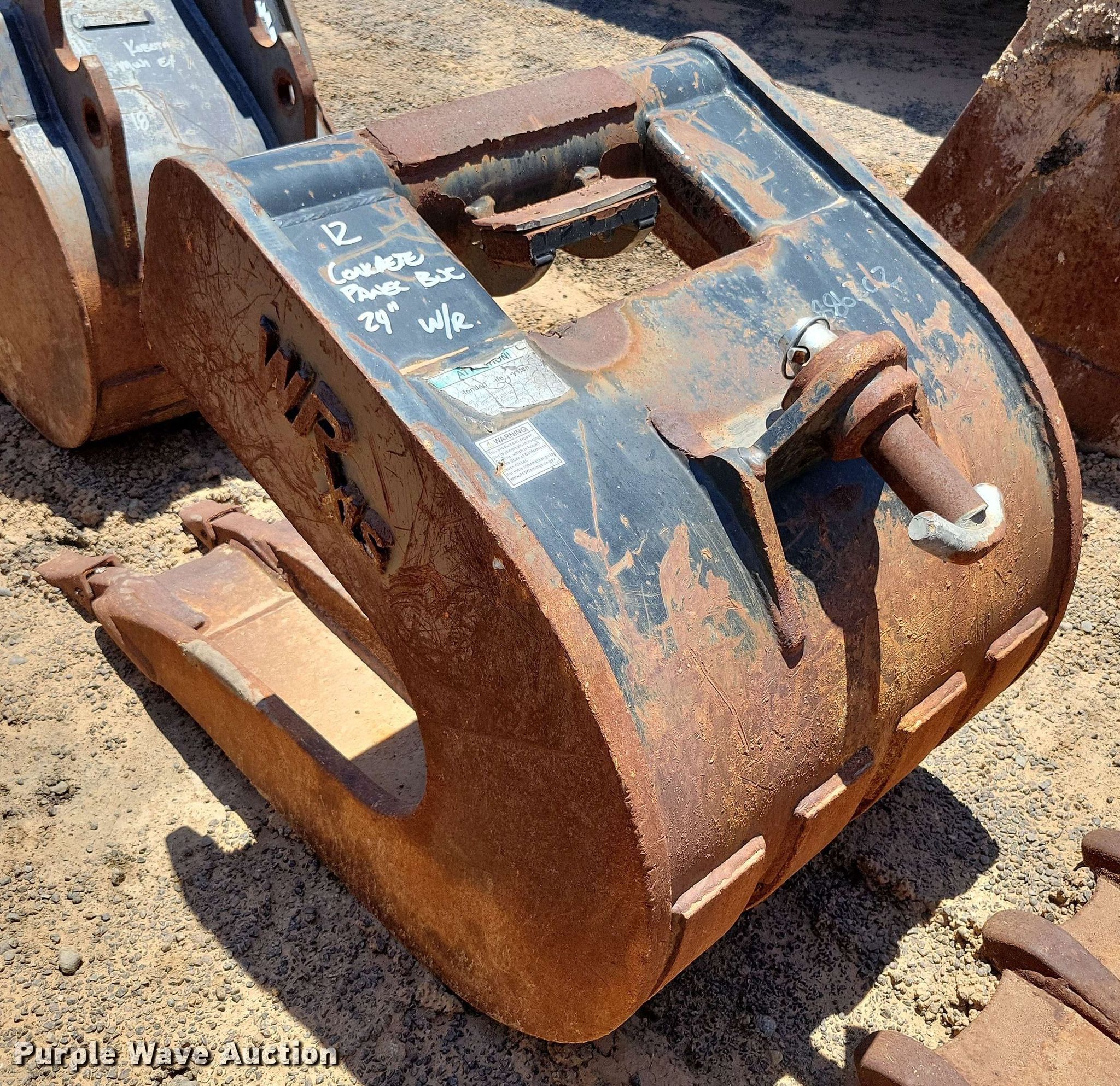 WR XLS 24" W concrete slab bucket in Phoenix, AZ | Item DX7054 for sale ...