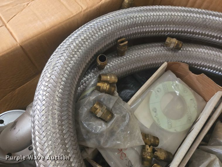 Rosco oil distributor parts in Oskaloosa, KS | Item DU7868 sold ...