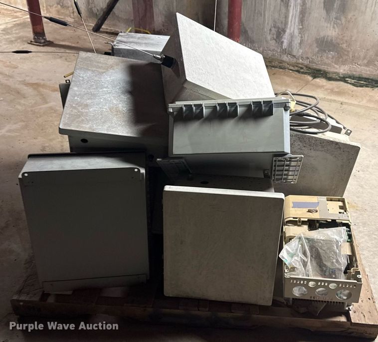 Approximately 12 lift station control boxes in Glenpool, OK | Item ...