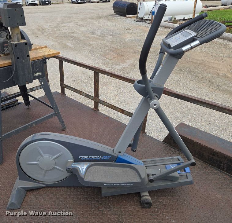 Pro Form XP Thinline 480 elliptical in Anthony, KS | Item EN8153 for ...