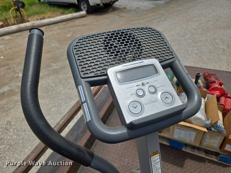 Pro Form XP Thinline 480 elliptical in Anthony, KS | Item EN8153 for ...