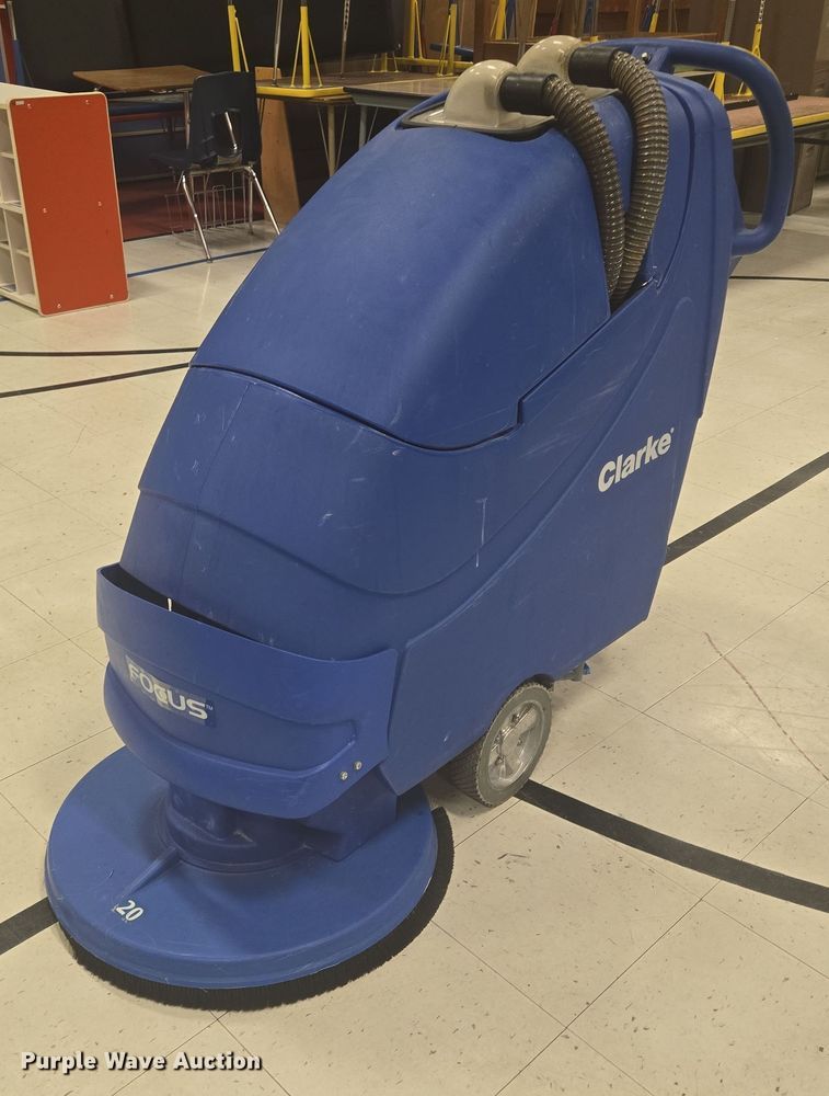 Clarke Focus L20 floor scrubber in Yankton, SD | Item ER5340 for sale ...