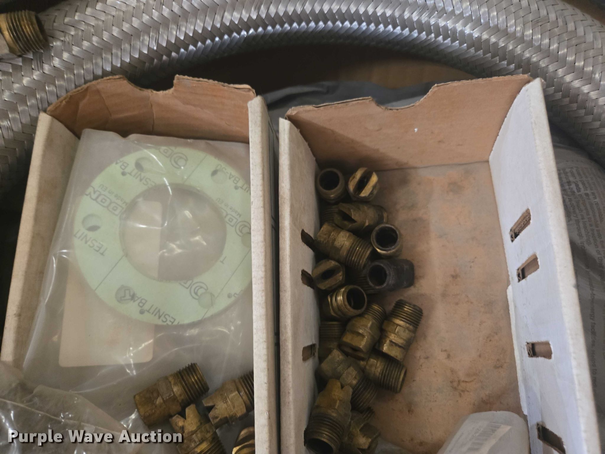Rosco oil distributor parts in Oskaloosa, KS | Item DU7868 sold ...