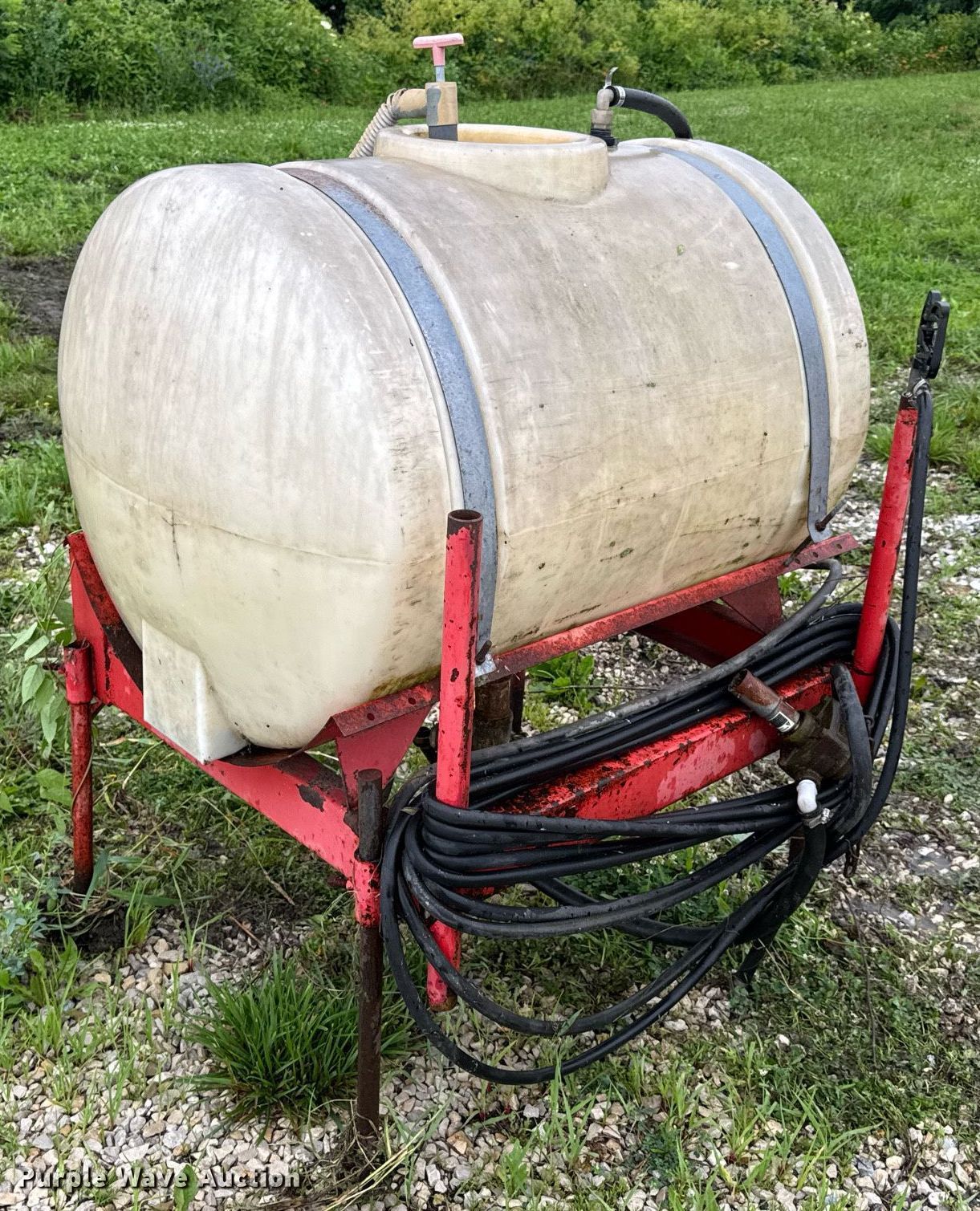 Superior Campbell turf sprayer in Canton, MO | Item DV4208 for sale ...