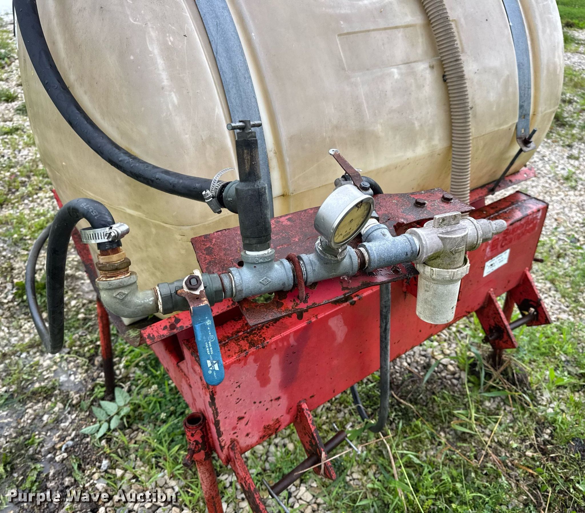 Superior Campbell turf sprayer in Canton, MO | Item DV4208 for sale ...