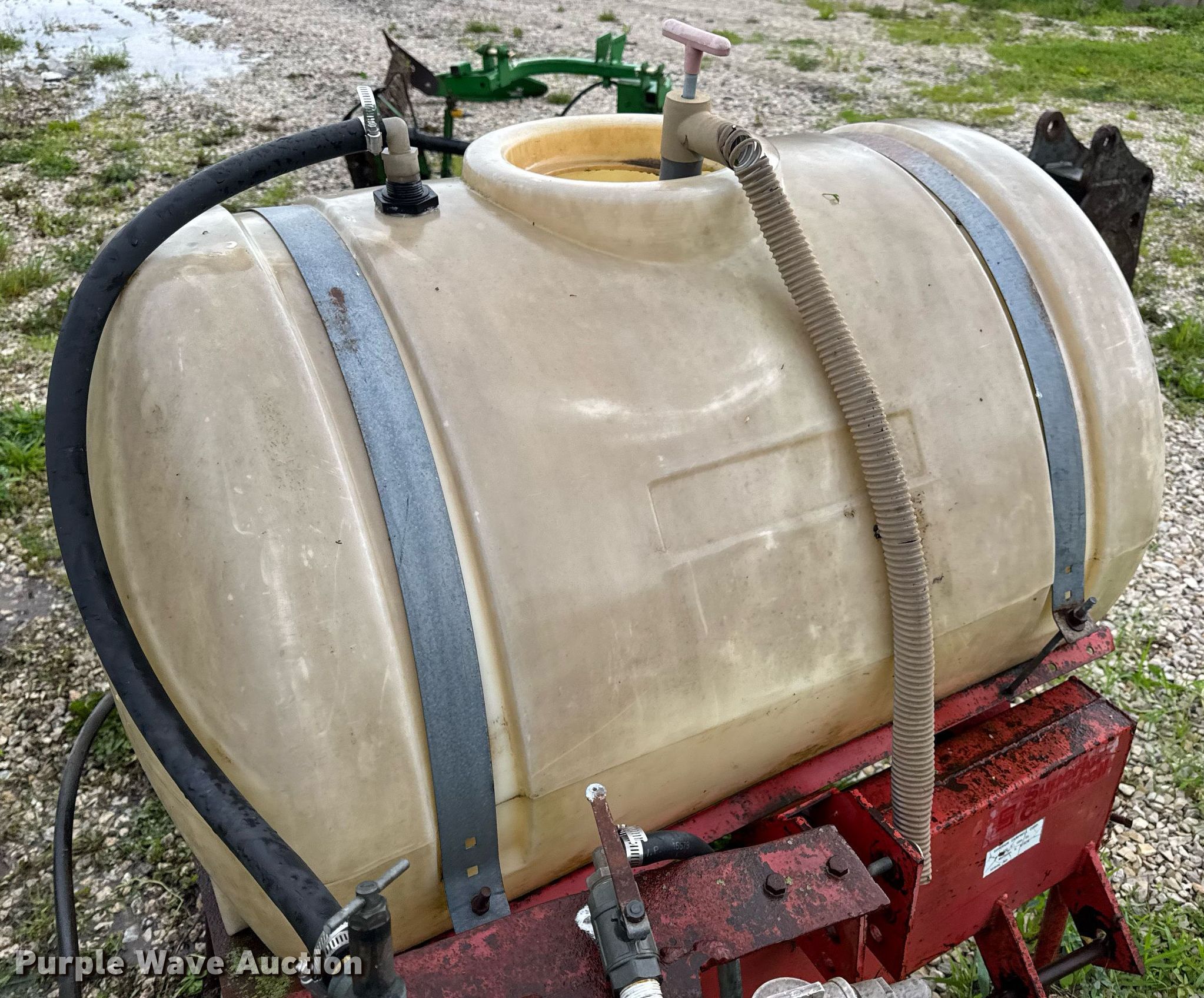 Superior Campbell turf sprayer in Canton, MO | Item DV4208 for sale ...