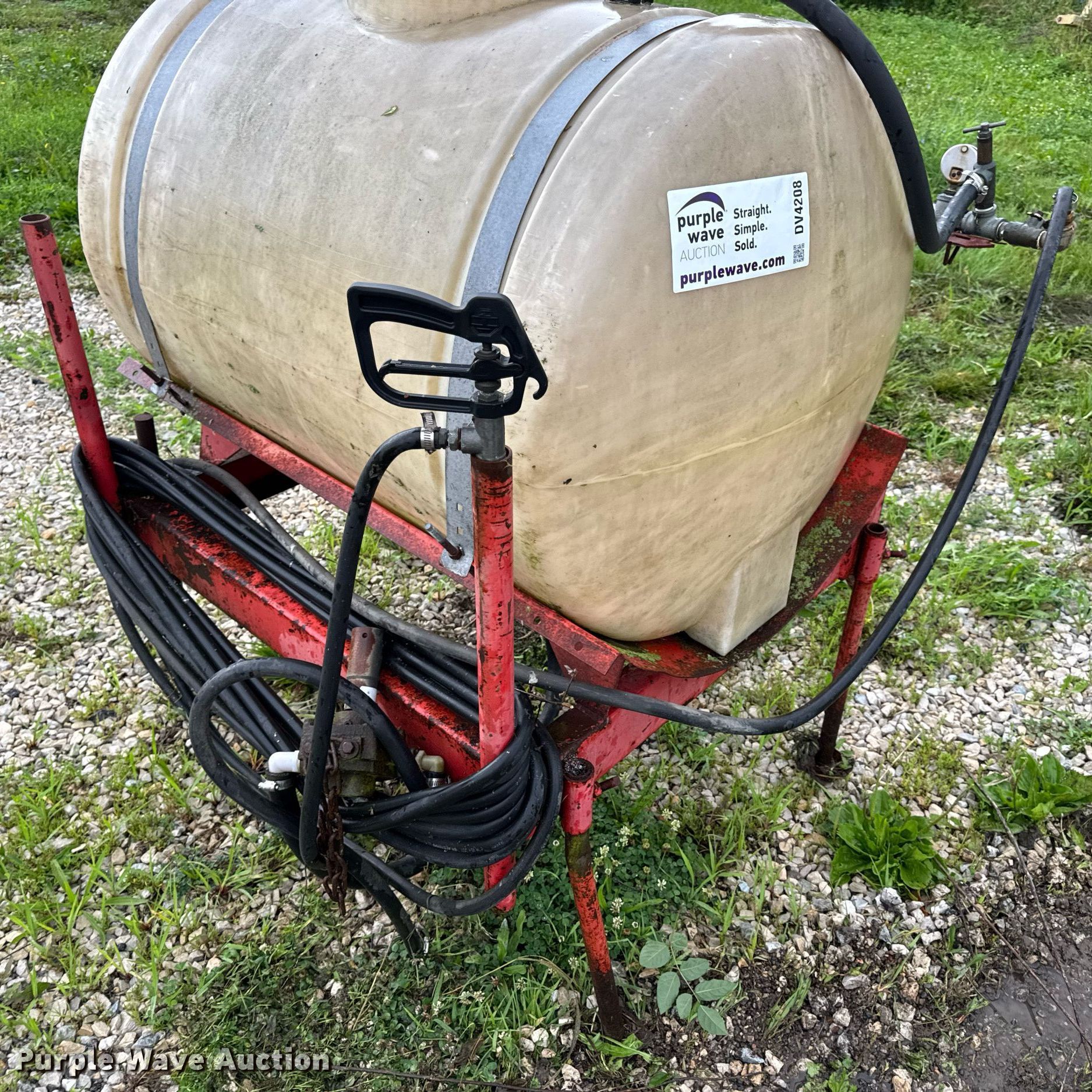 Superior Campbell turf sprayer in Canton, MO | Item DV4208 for sale ...