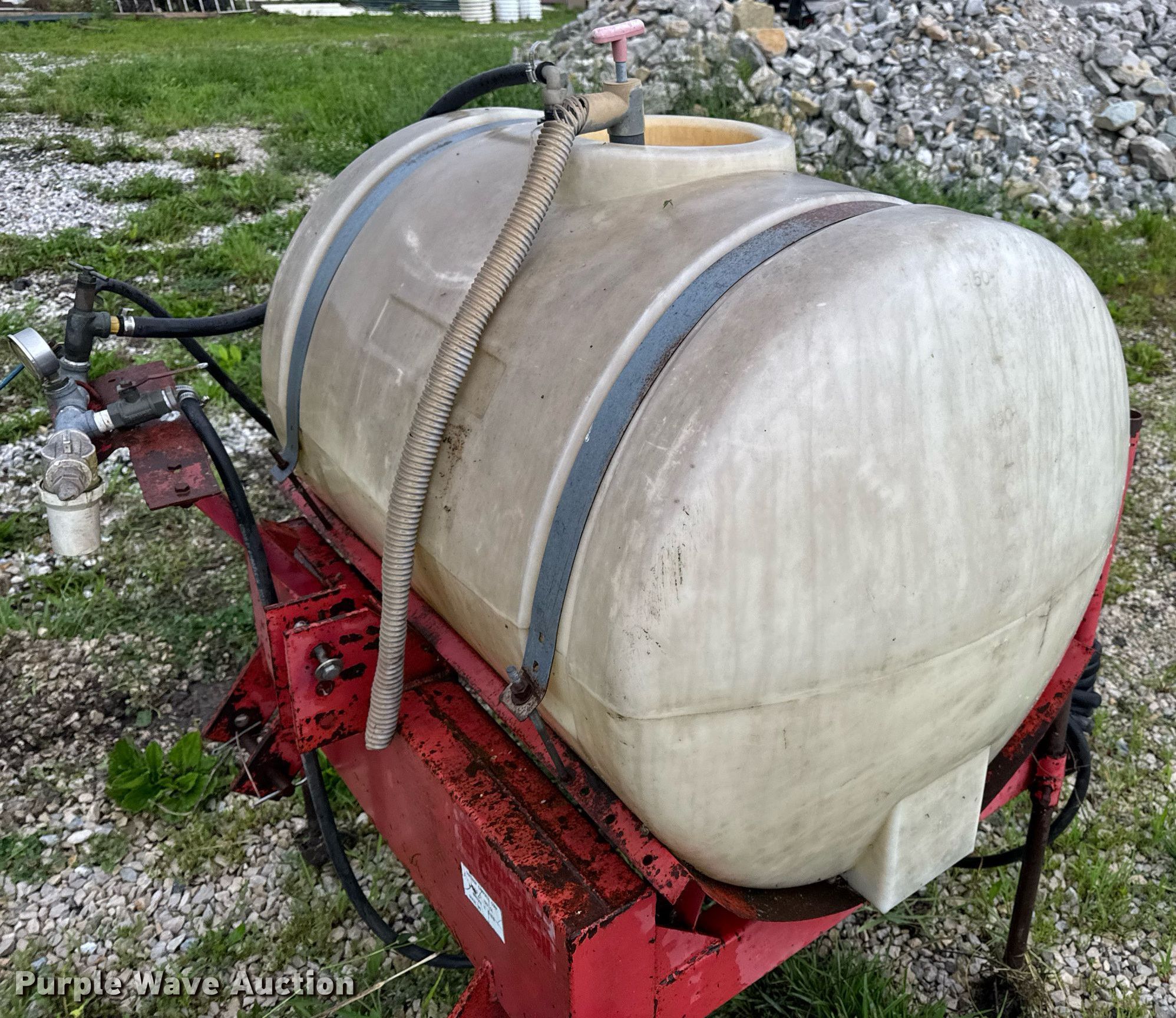 Superior Campbell turf sprayer in Canton, MO | Item DV4208 for sale ...