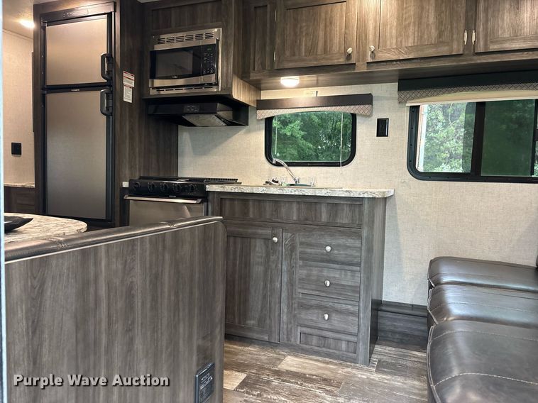 2020 Starcraft Autumn Ridge camper in Fulton, MS | Item DW7123 for sale ...