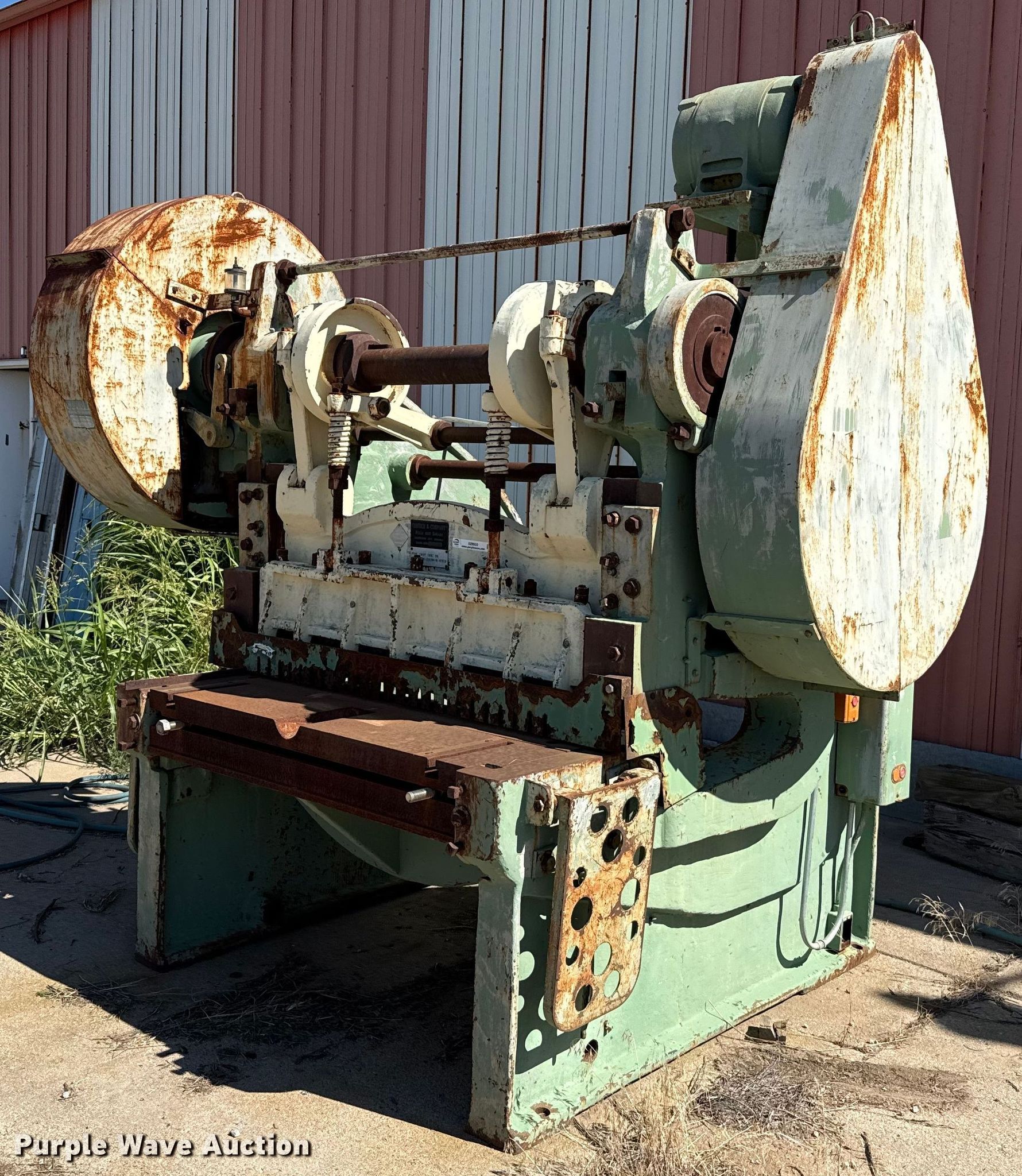 Bertsch & Company metal shear in Dodge City, KS | Item DZ8633 for sale ...