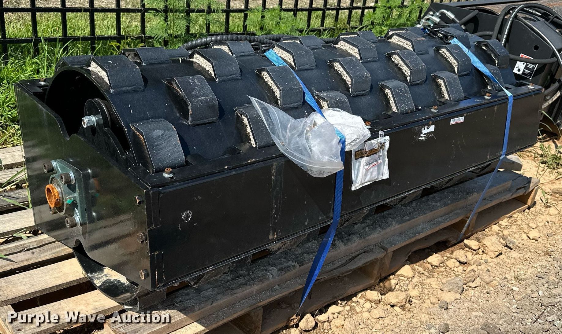 2024 GIYI GY-CW59 skid steer vibratory roller in Strafford, MO | Item ...