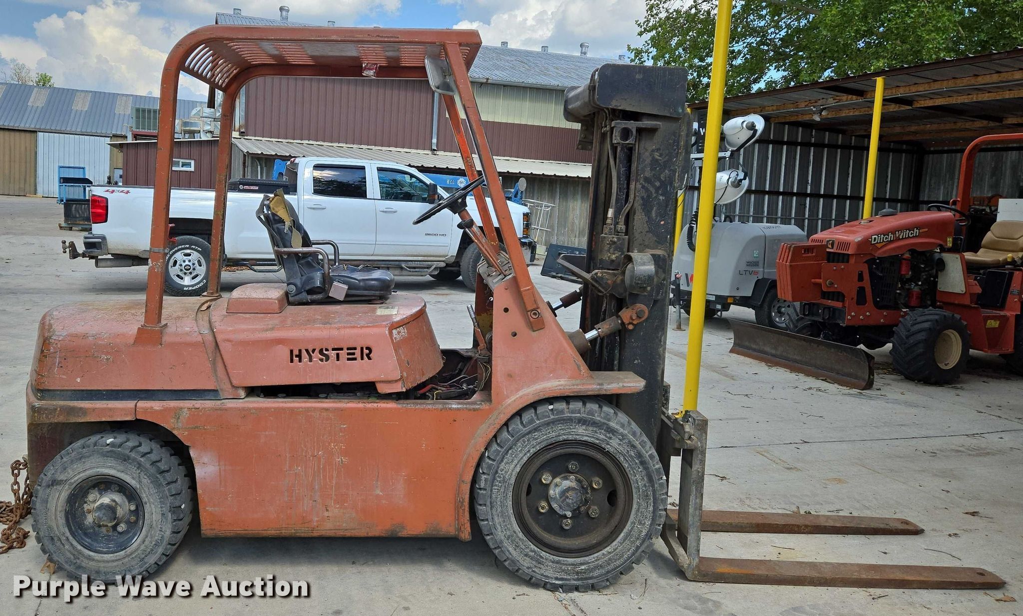 1983 Hyster forklift in Wichita, KS | Item EN8235 sold | Purple Wave