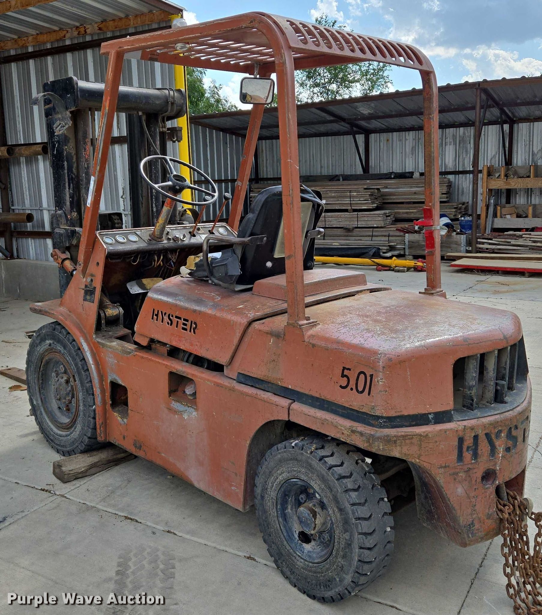 1983 Hyster forklift in Wichita, KS | Item EN8235 sold | Purple Wave