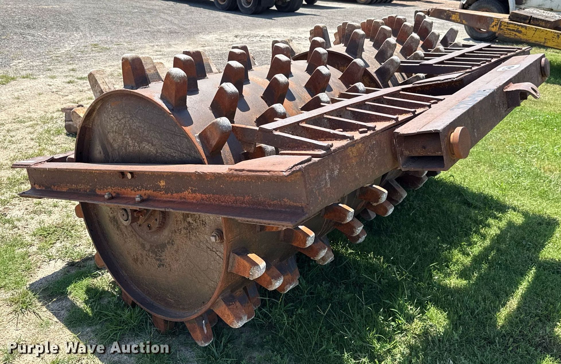 Herd wedge foot roller in Stratford, OK | Item HI9314 sold | Purple Wave