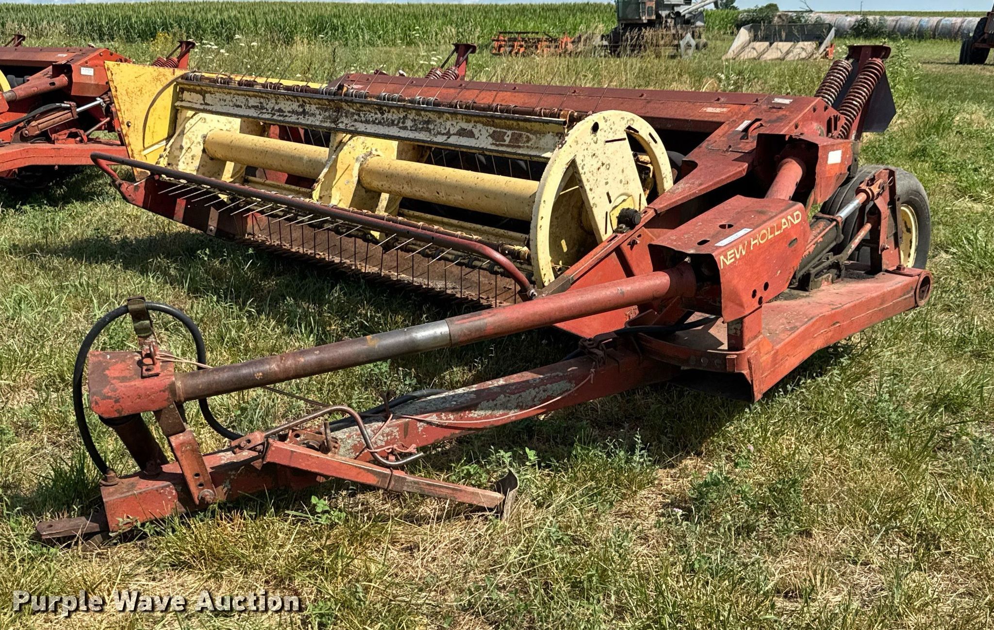 New Holland 479 swather / windrower in Harveyville, KS | Item DY0298 ...