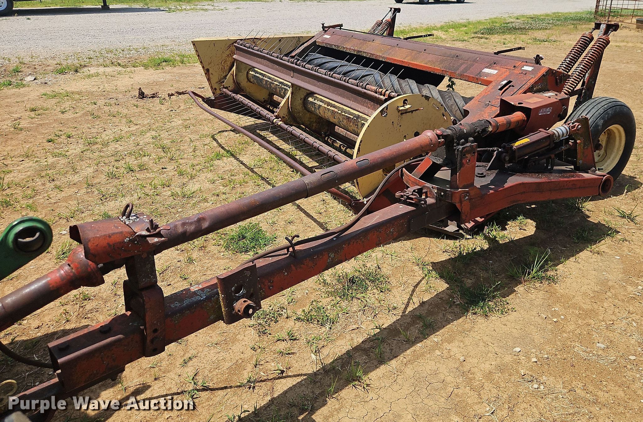 New Holland 479 swather / windrower in Warrensburg, MO | Item EB8165 ...