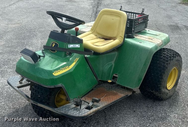 John Deere 1200A bunker rake in Rock Island, IL | Item EM2149 sold ...