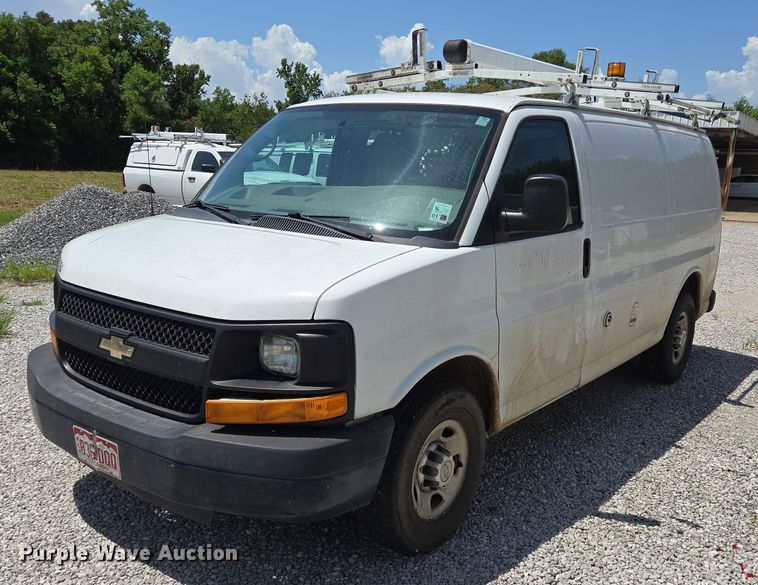 2015 Chevrolet Express 2500 van in Ville Platte, LA | Item EQ2607 sold ...
