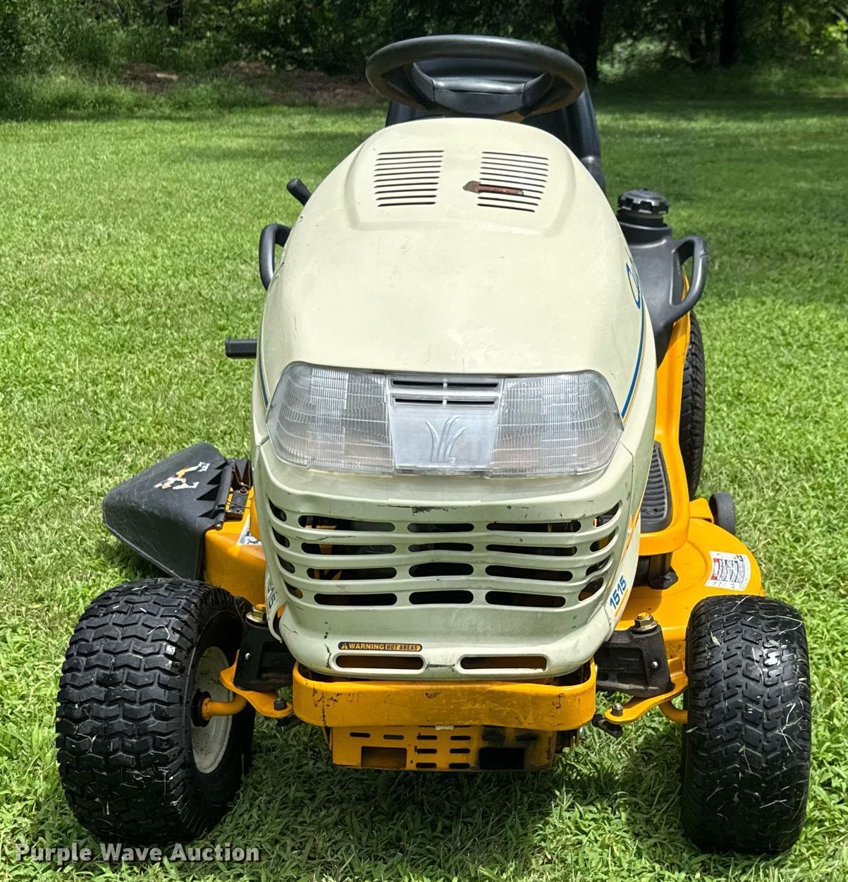 Cub Cadet 1515 lawn mower in Sedgwick, KS | Item DY0446 sold | Purple Wave