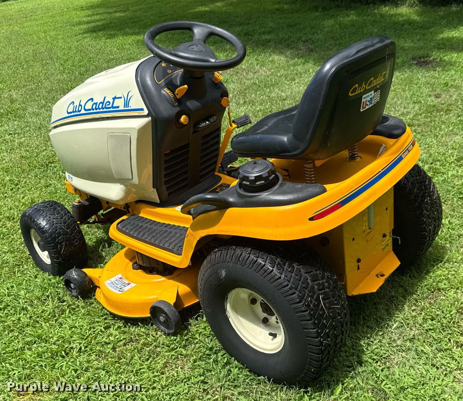Cub Cadet 1515 lawn mower in Sedgwick, KS | Item DY0446 sold | Purple Wave