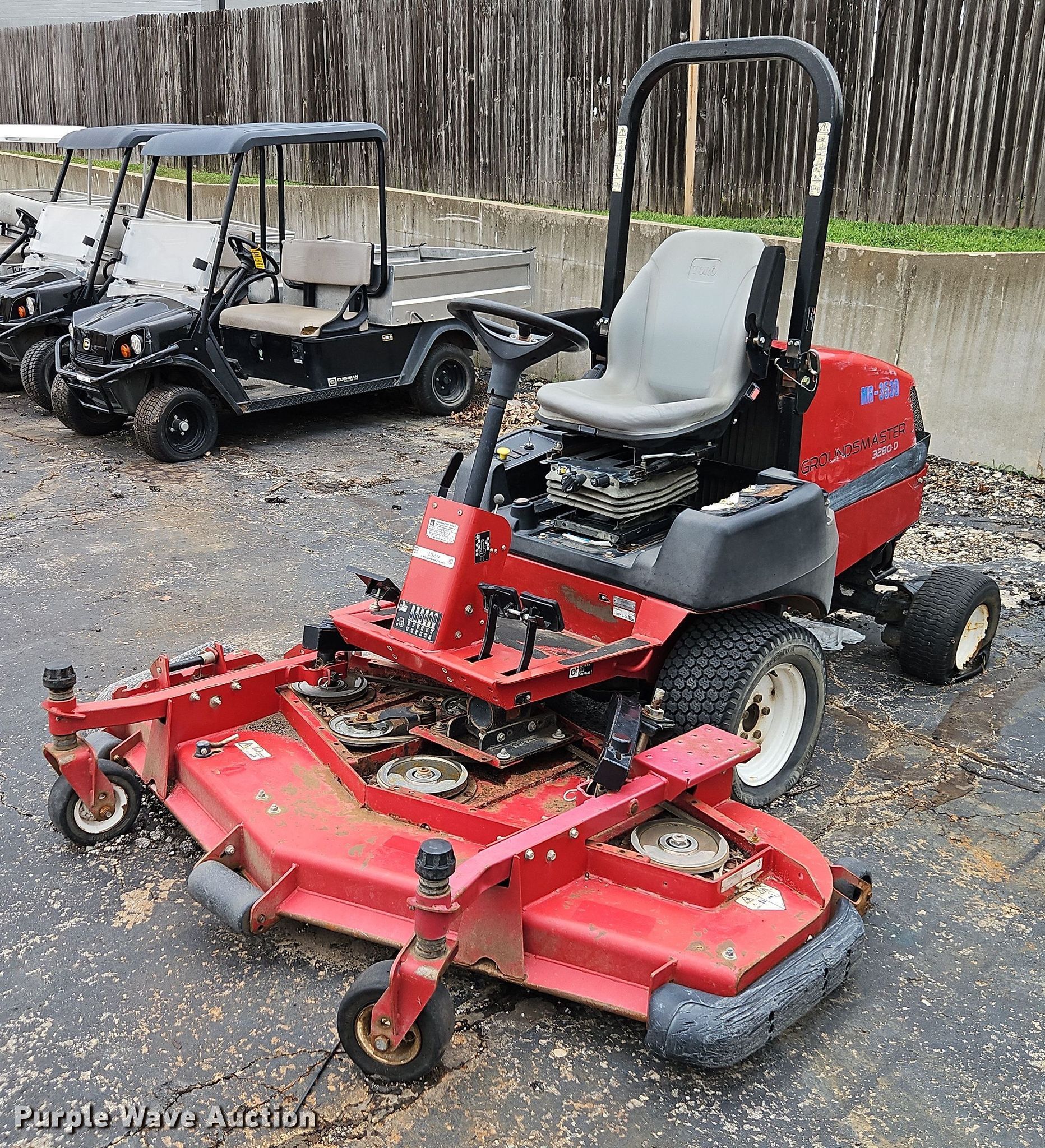 Toro Groundsmaster 3280-D lawn mower in Lenexa, KS | Item EO4549 sold ...