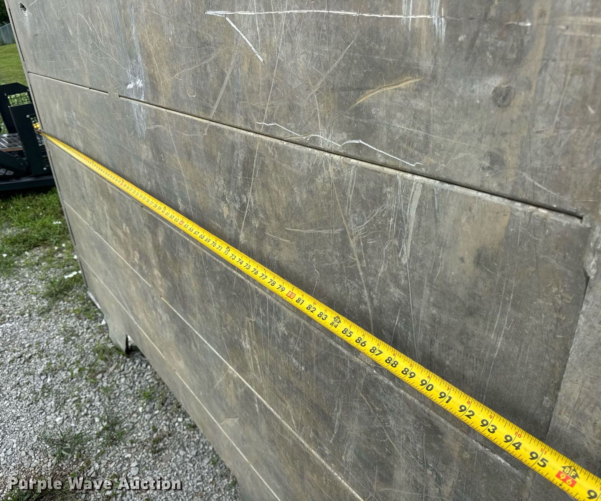 Speed shore shoring box in Hannibal, MO | Item DJ9596 sold | Purple Wave